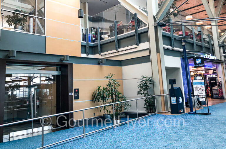 Review: Air Canada Maple Leaf Lounge Vancouver (YVR) Transborder ...